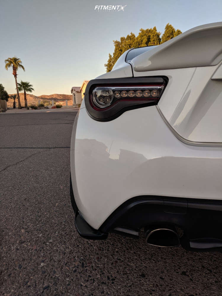 2017 Toyota 86 Base with 18x9.5 ESR Sr08 and Nexen 245x35 on Stock ...
