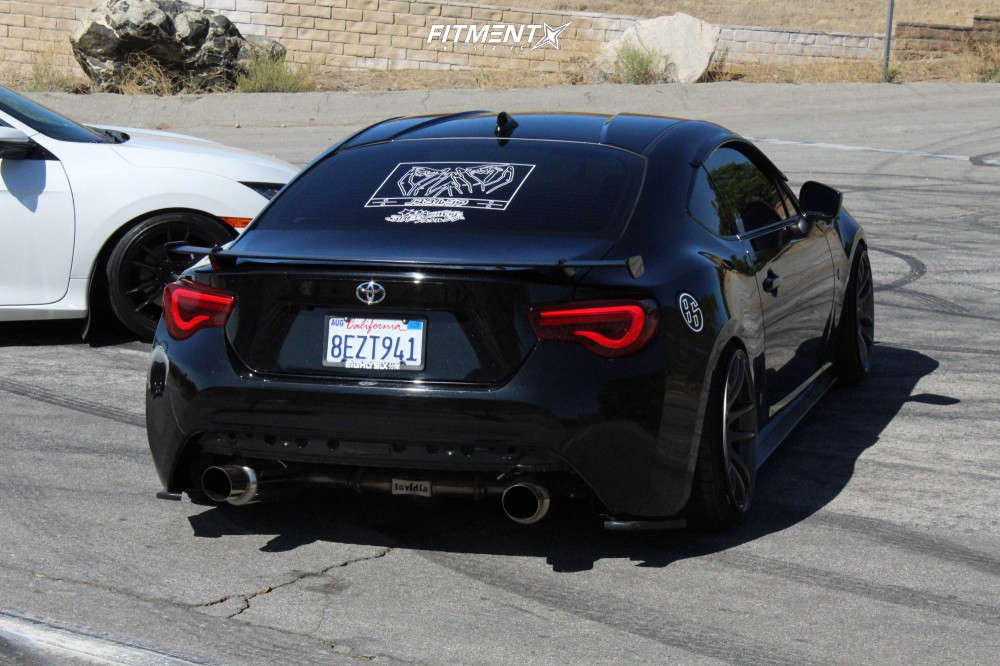 2018 Toyota 86 GT with 18x9.5 ESR Sr08 and Federal 225x35 on Coilovers | 809826 | Fitment Industries