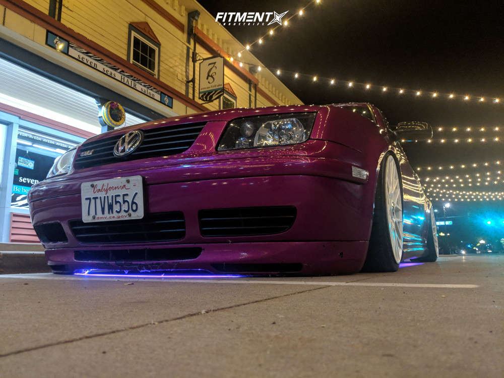 2004 Volkswagen Jetta GLI 1.8T 4dr Sedan (1.8L 4cyl Turbo 6M) with 18x8 ...