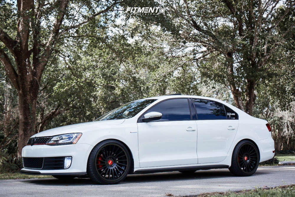 2014 Volkswagen Jetta GLI with 19x8.5 Rotiform Ind-t and Michelin ...