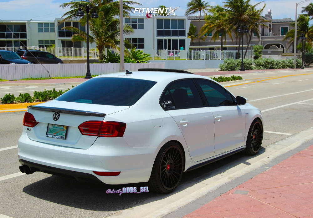 2014 Volkswagen Jetta GLI with 19x8.5 Rotiform Ind-t and Michelin ...