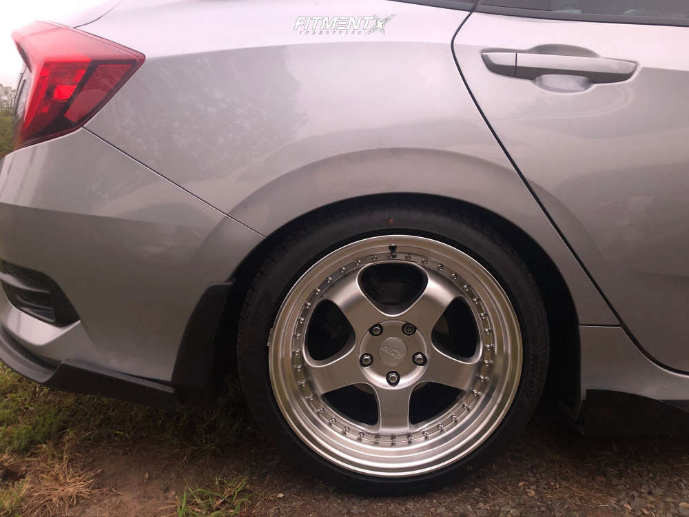 2016 Honda Civic LX with 18x8.5 ESR Sr06 and Nankang 225x40 on ...
