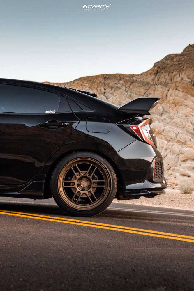 2018 Honda Civic Sport with 18x8.5 ESR Sr11 and Continental 235x40 on ...