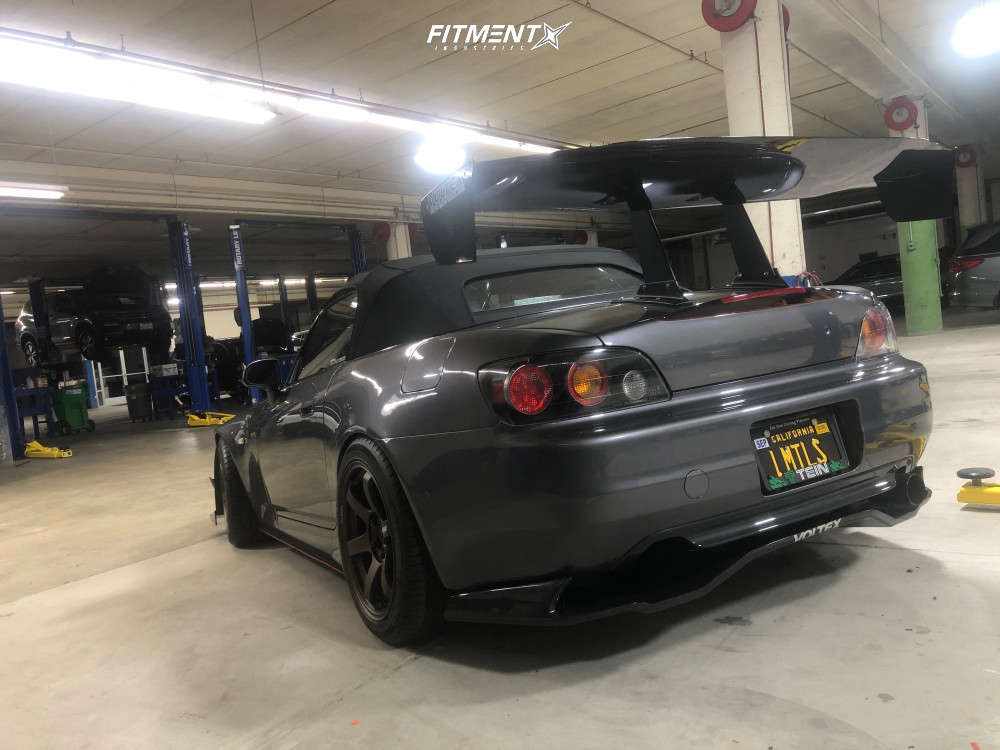 2004 Honda S2000 Base with 17x9.5 Rays Engineering Te37 and Hankook ...