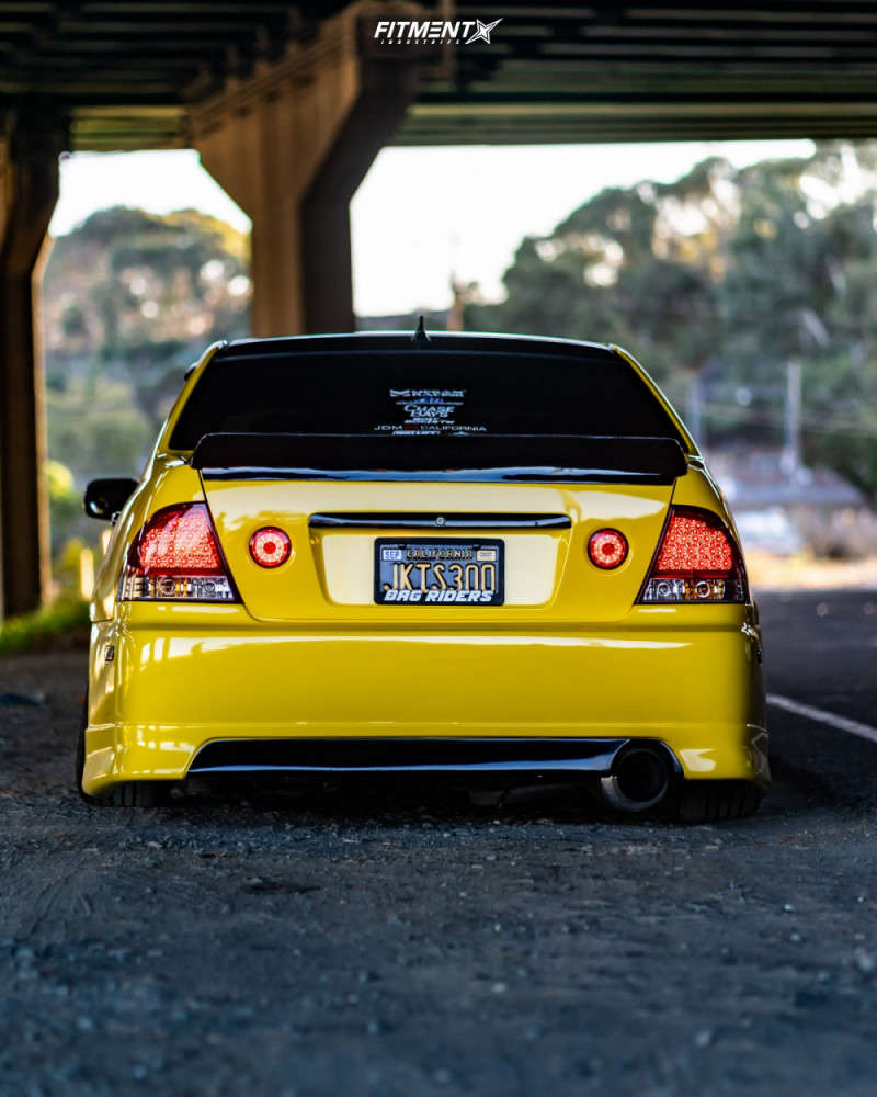 2001 Lexus IS300 Base with 17x8 JNC Jnc034 and Goodyear 215x45 on Air ...