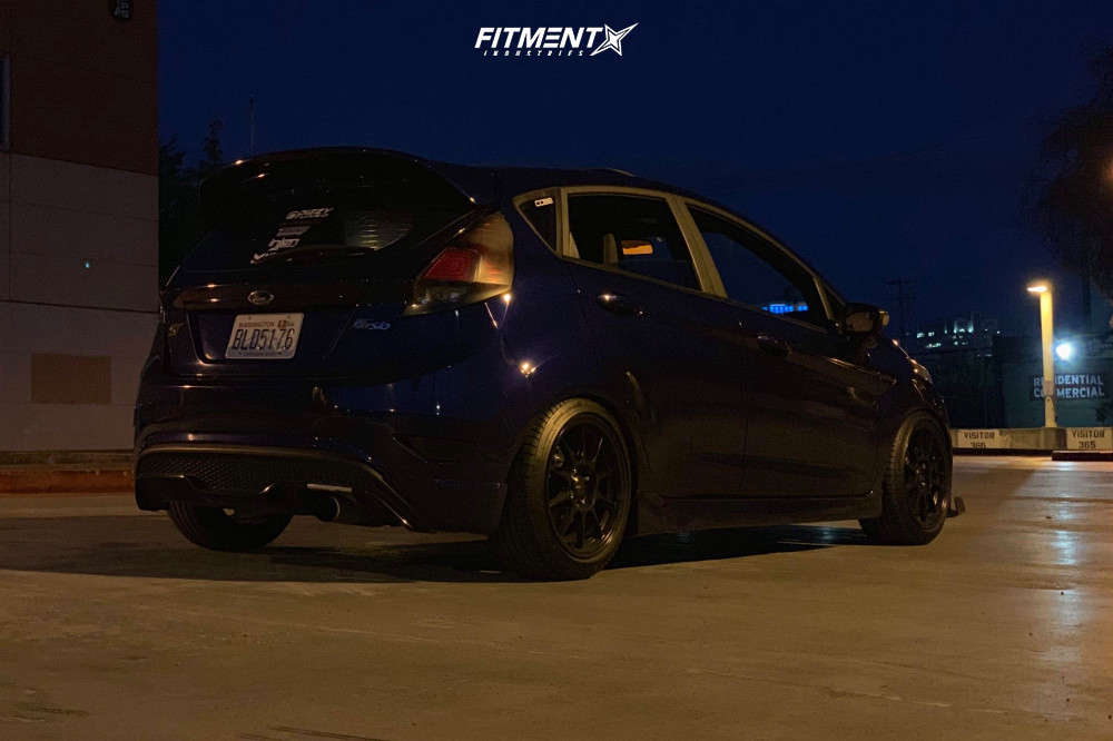 2016 Ford Fiesta ST with 16x8 Konig Dekagram and Accelera 215x45 on ...