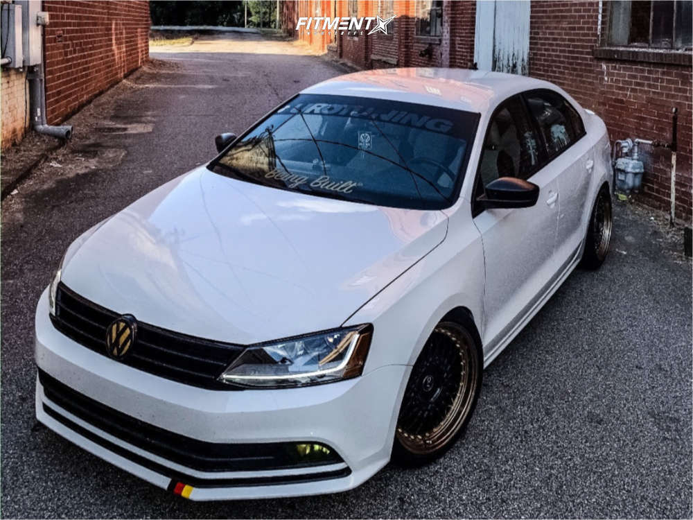2017 Volkswagen Jetta Sport with 18x8.5 JNC Jnc031 and Federal 225x40 ...