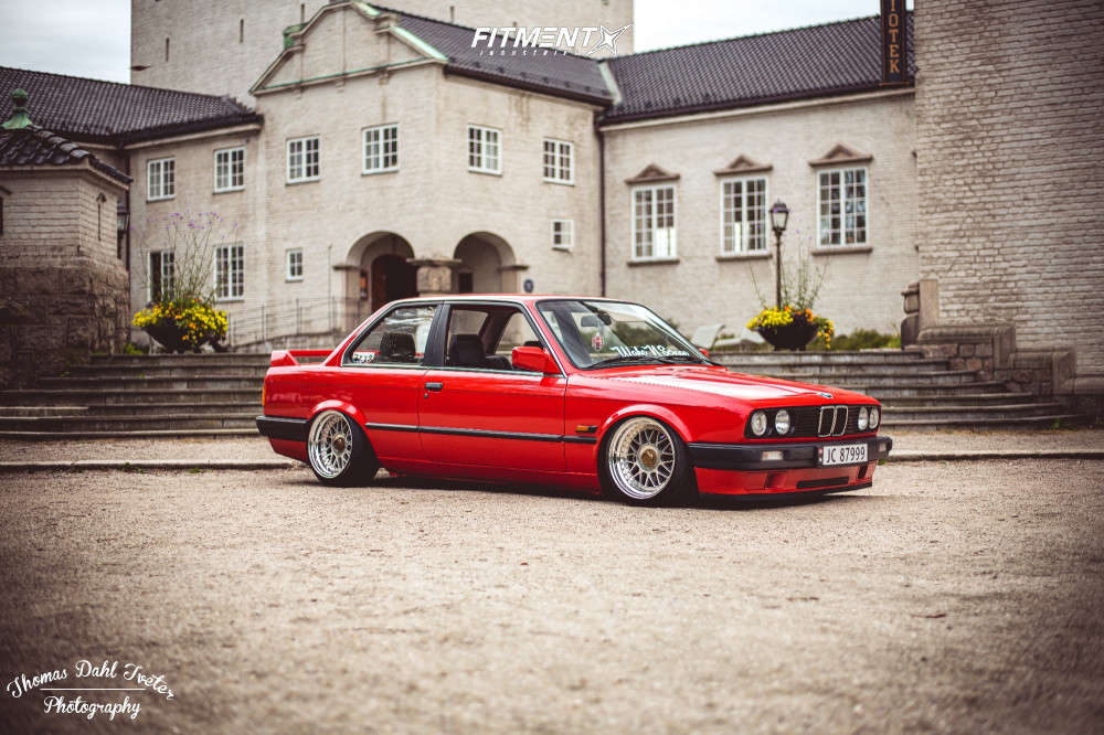 1990 BMW 325i Base with 16x9.5 WRD Mesh and Nankang 195x40 on Air ...