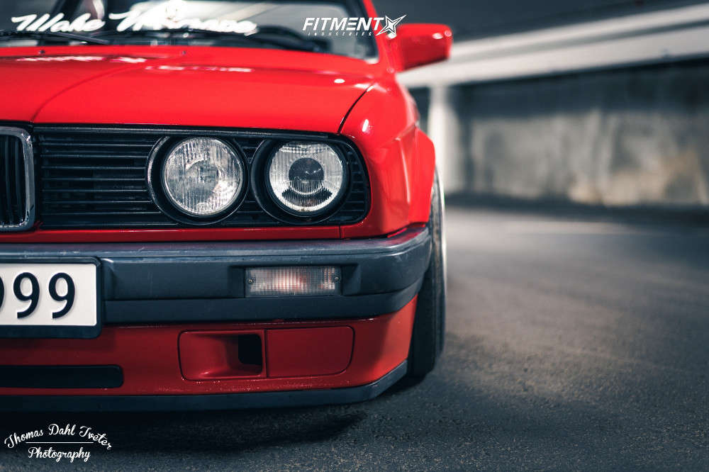 1990 BMW 325i Base with 16x9.5 WRD Mesh and Nankang 195x40 on Air ...