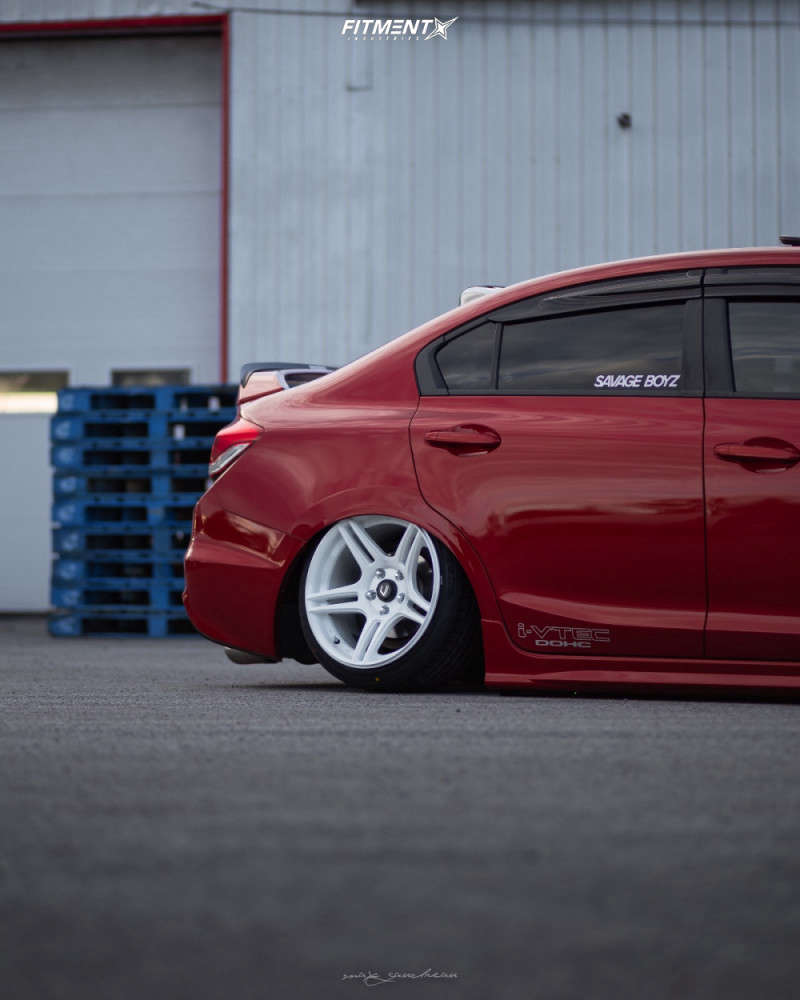 2013 Honda Civic Si with 17x9 Cosmis Racing S5r and Maxtrek 205x40 on ...