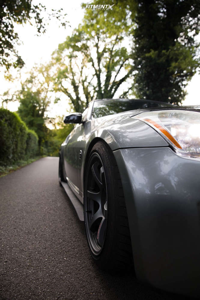 2004 Nissan 350Z Touring with 18x10.5 Rays Engineering 57DR and Federal ...