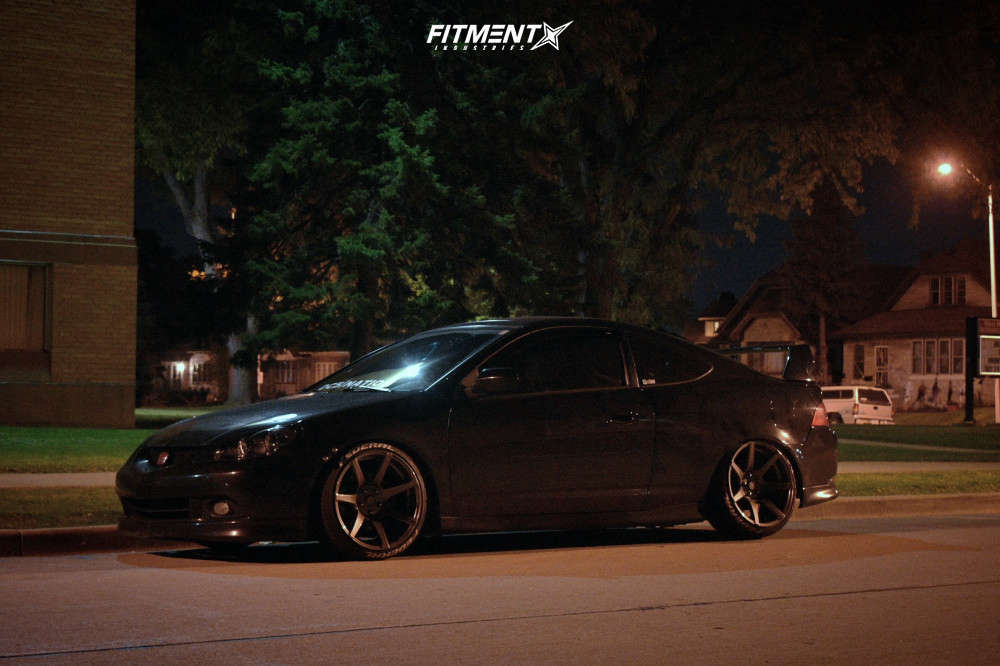 2005 Acura RSX Type-S with 18x9.5 7Twenty Style 55 and Federal 225x35 ...