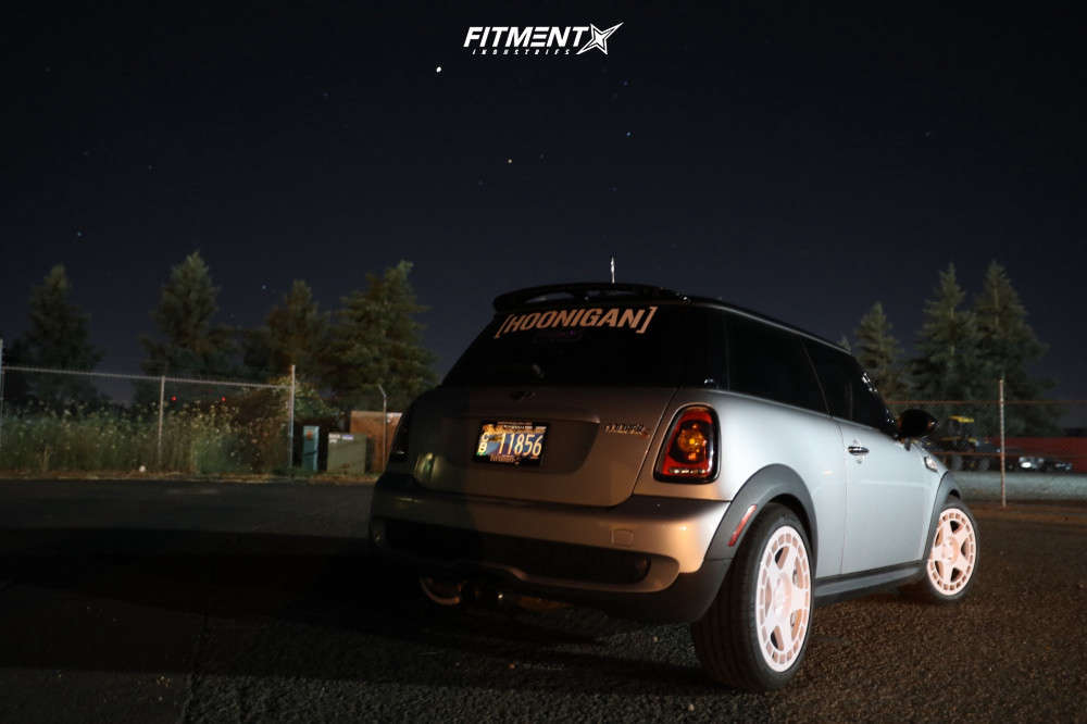 2008 Mini Cooper S with 17x7.5 Fifteen52 Turbomac and Barum 215x45 on ...