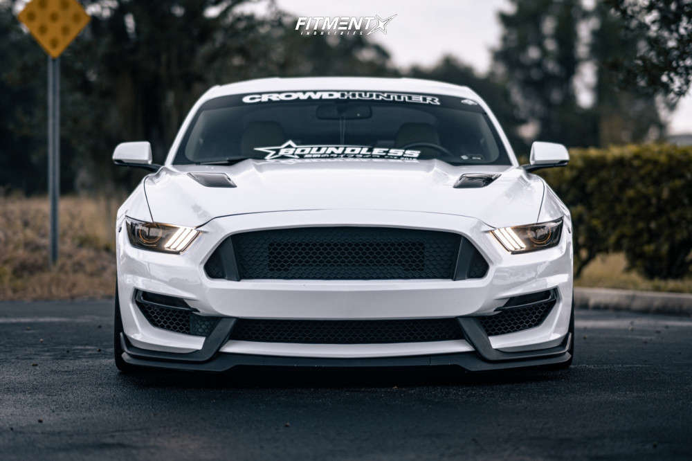 2017 Ford Mustang GT Premium with 20x9 Vossen Cv3 and Nitto 275x30 on ...