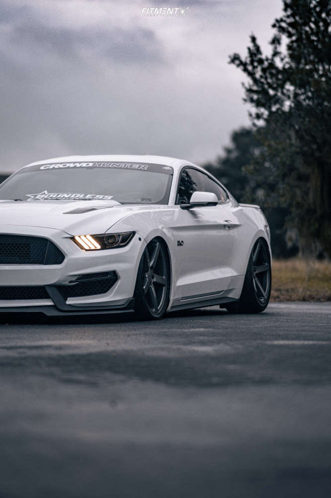 2017 Ford Mustang GT Premium with 20x9 Vossen Cv3 and Nitto 275x30 on ...