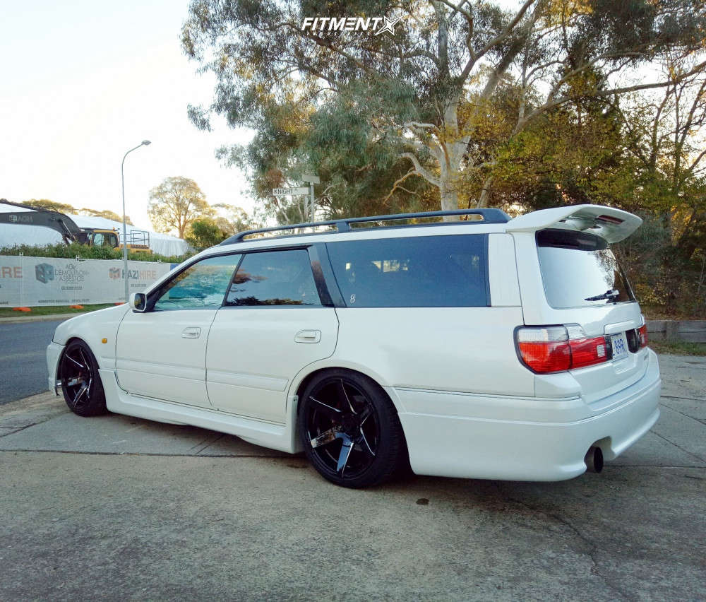 1999 Nissan Stagea Base with 18x9.5 Cosmis Racing S1 and Pirelli 245x35 ...