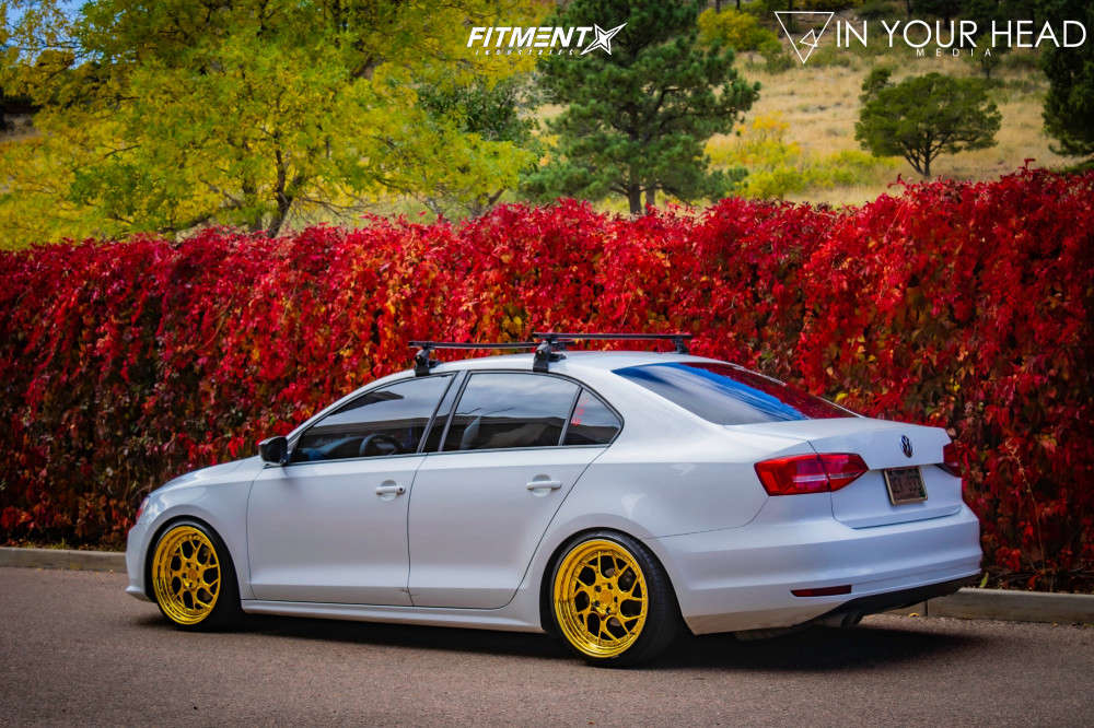 2015 Volkswagen Jetta S with 18x8.5 Aodhan Ds01 and Nankang 215x35 on ...