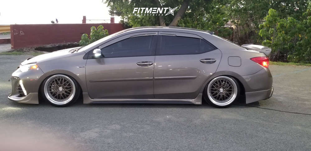 2018 Toyota Corolla SE with 18x9.5 ESR Sr01 and Nankang 215x40 on Air ...