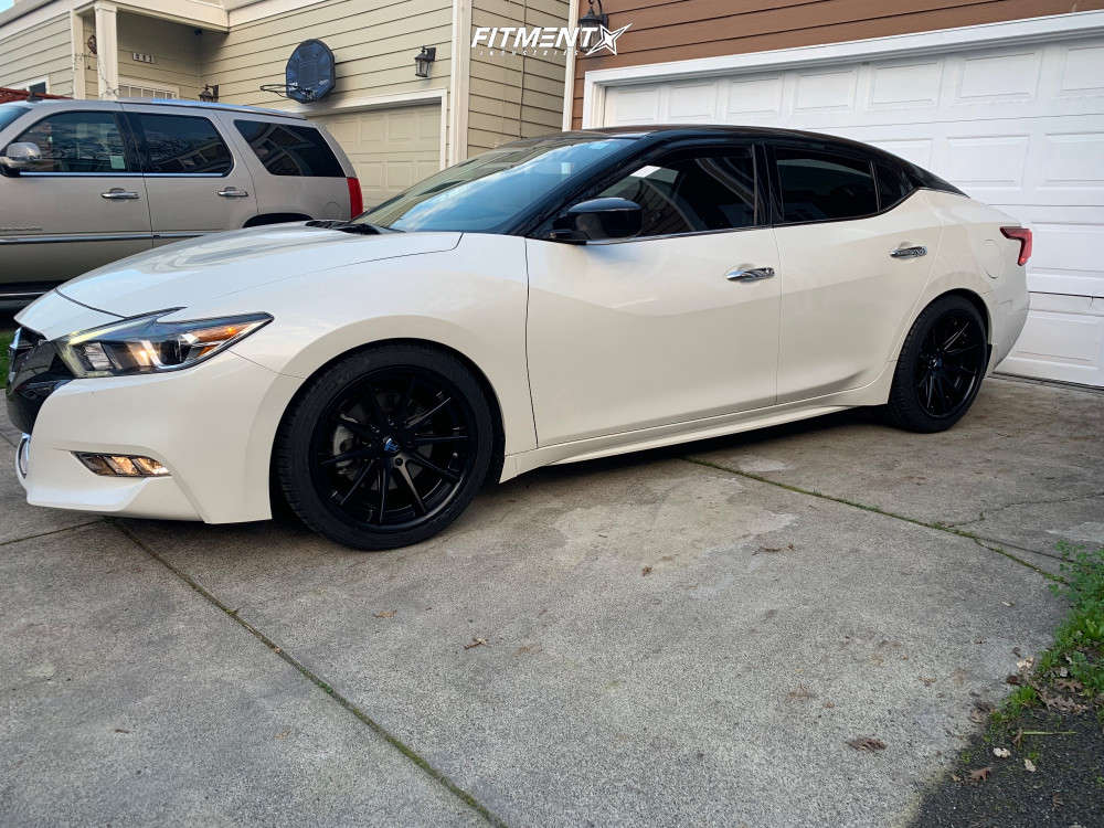 2017 Nissan Maxima S with 19x9.5 Rohana Rc10 and Michelin 255x40 on ...