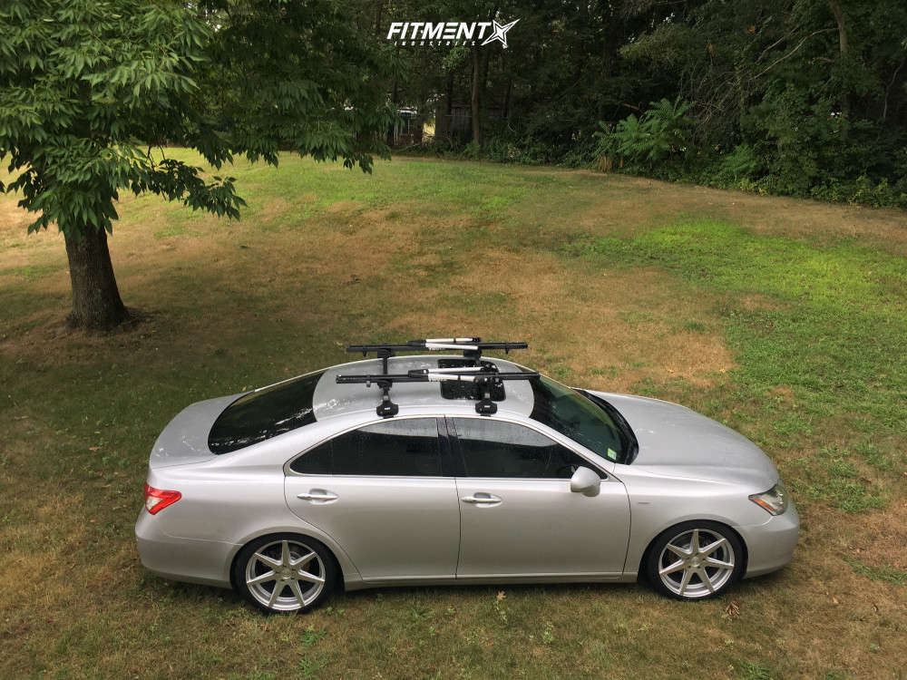 2009 Lexus ES350 Base with 19x8.5 Rohana Rc7 and Continental 235x40 on ...