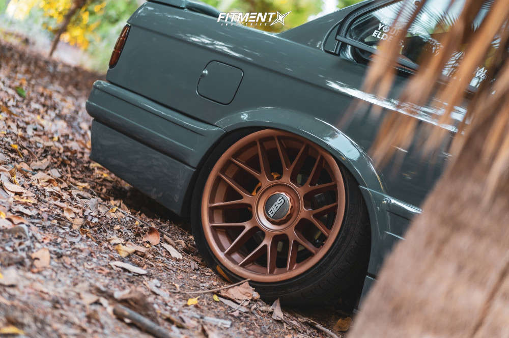 1990 BMW 325i Base with 17x8 BBS Rc and Nexen 195x40 on Air Suspension ...