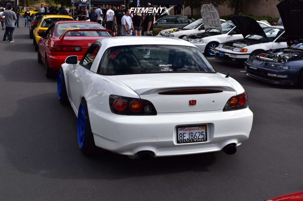 2004 Honda S2000 Base with 18x9.5 Rays Engineering Te37 and Firestone ...