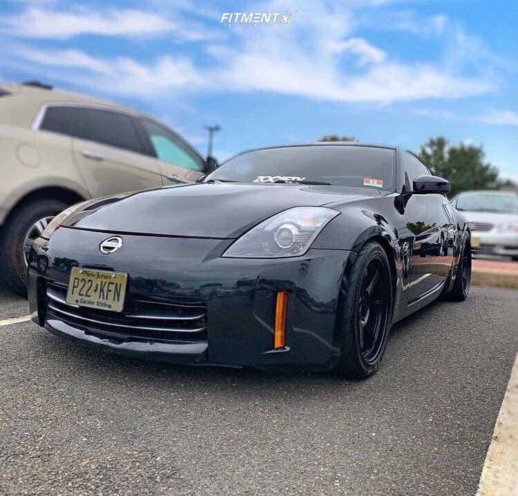 2008 Nissan 350Z Base with 18x9.5 Varrstoen Es2 and Federal 255x35 on ...