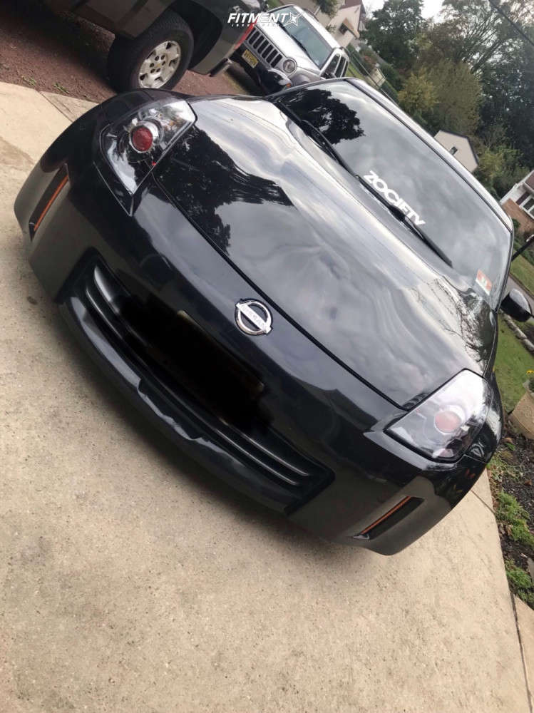 2008 Nissan 350Z Base with 18x9.5 Varrstoen Es2 and Federal 255x35 on ...