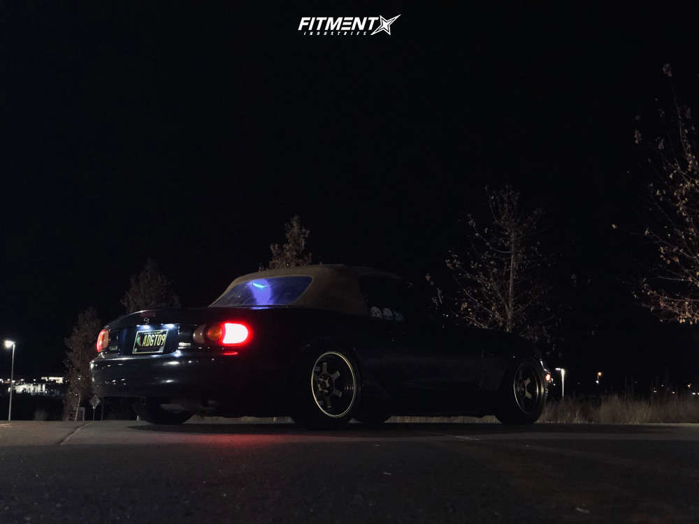 1999 Mazda MX-5 Miata Base with 15x8 MST Time Attack and Hankook 195x50 ...