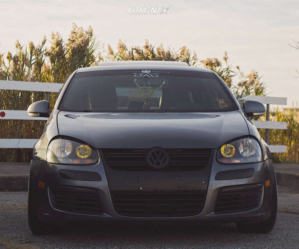 2008 Volkswagen Jetta SEL with 18x9.5 Alzor 081 and Federal 215x40 on ...