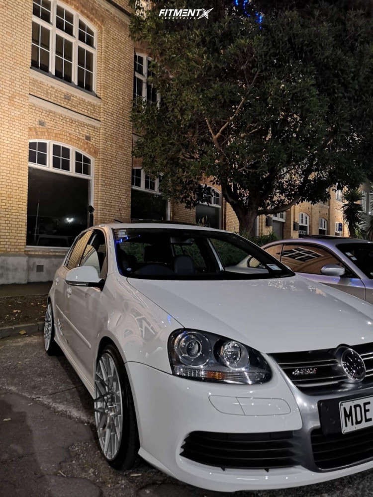 2008 Volkswagen R32 Base with 19x8.5 Rotiform Blq and Neuton 225x35 on ...