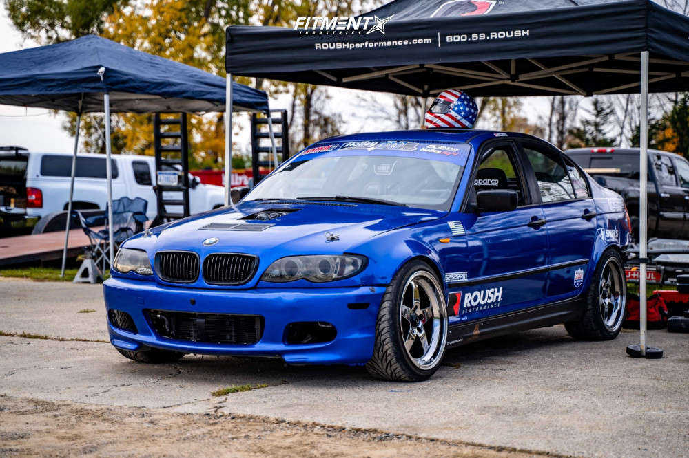 2002 BMW 325i Base with 18x9 Cosmis Racing Xt-005r and Federal 225x35 ...