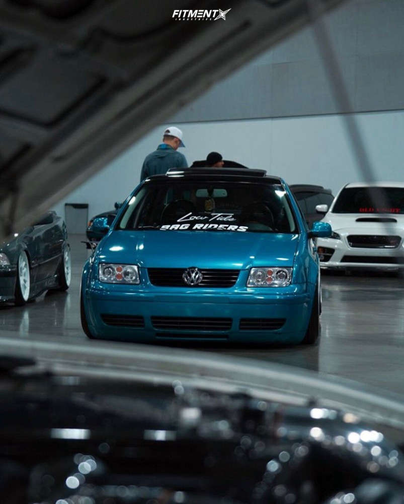 2000 Volkswagen Jetta GLX with 18x9.5 VSP Type2 and Nankang 205x40 on ...