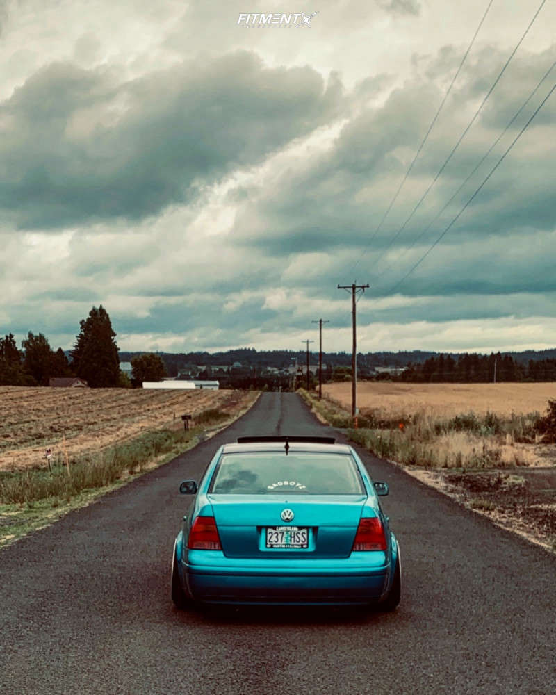 2000 Volkswagen Jetta GLX with 18x9.5 VSP Type2 and Nankang 205x40 on ...