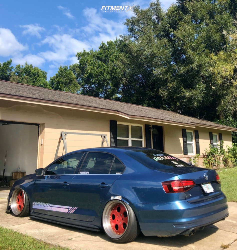 2017 Volkswagen Jetta SE with 18x10 GMR RS-3 and Nankang 215x35 on ...