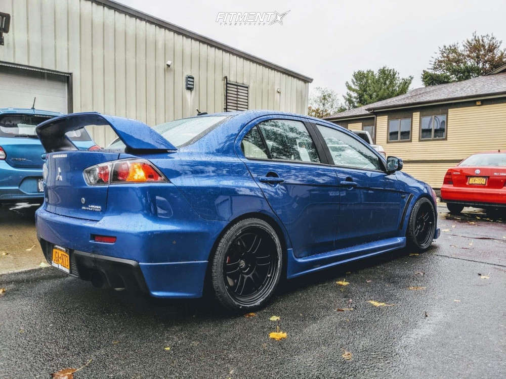 2015 Mitsubishi Lancer Evolution GSR with 18x9.5 Enkei RPF1 and Hankook ...