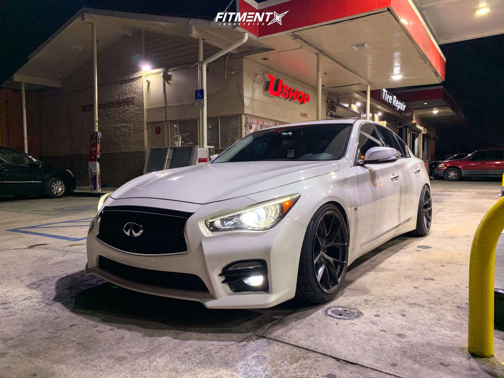2015 INFINITI Q50 Sport with 19x10.5 ESR Rf2 and Federal 265x35 on ...