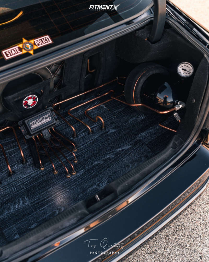 2006 Acura TL Base with 19x10 VIP Modular VR13 and Federal 235x35 on ...