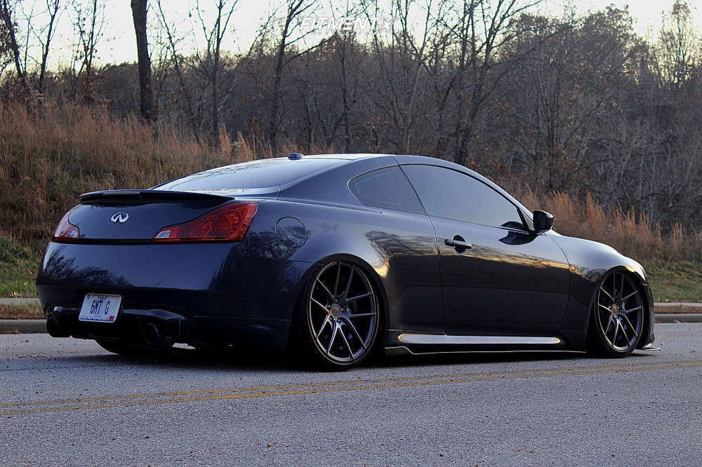 2008 INFINITI G37 Sport with 20x8.5 Niche Targa and Lexani 245x35 on ...