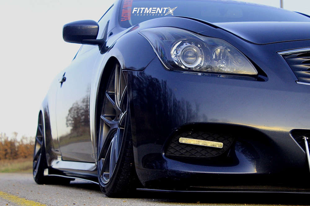 2008 INFINITI G37 Sport with 20x8.5 Niche Targa and Lexani 245x35 on ...
