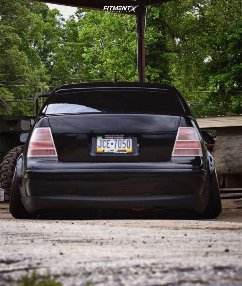 2002 Volkswagen Jetta GLS with 18x9.5 Rial Daytona and Falken 205x40 on ...