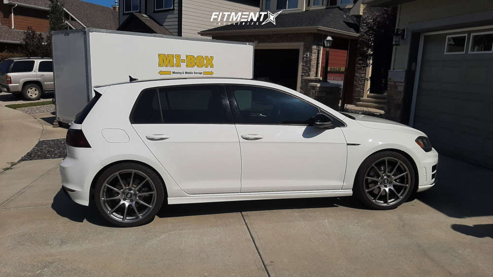 2016 Volkswagen Golf R Base with 19x8 Neuspeed Rse102 and Yokohama ...