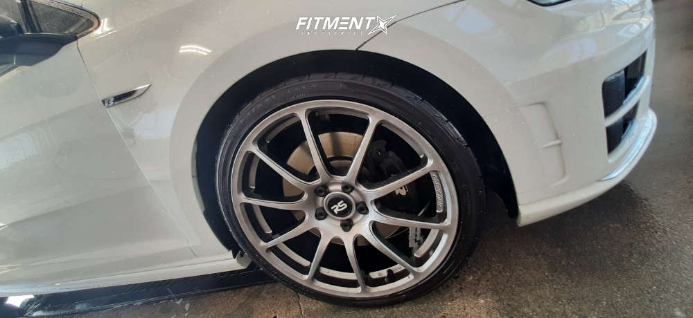 2016 Volkswagen Golf R Base with 19x8 Neuspeed Rse102 and Yokohama ...