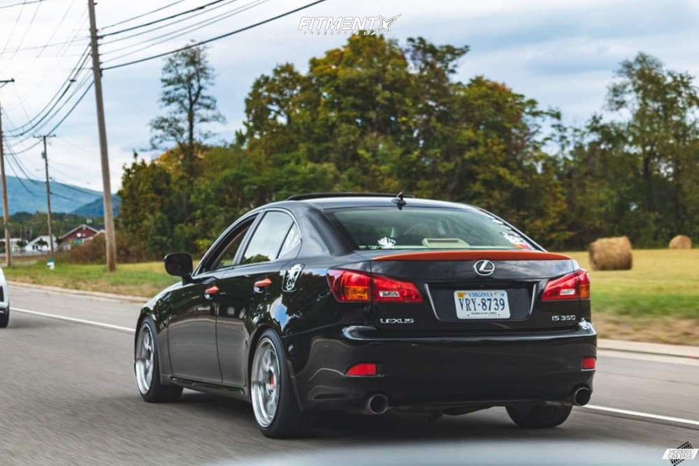 2007 Lexus IS350 Base with 18x8.5 F1R F21 and Falken 225x40 on ...
