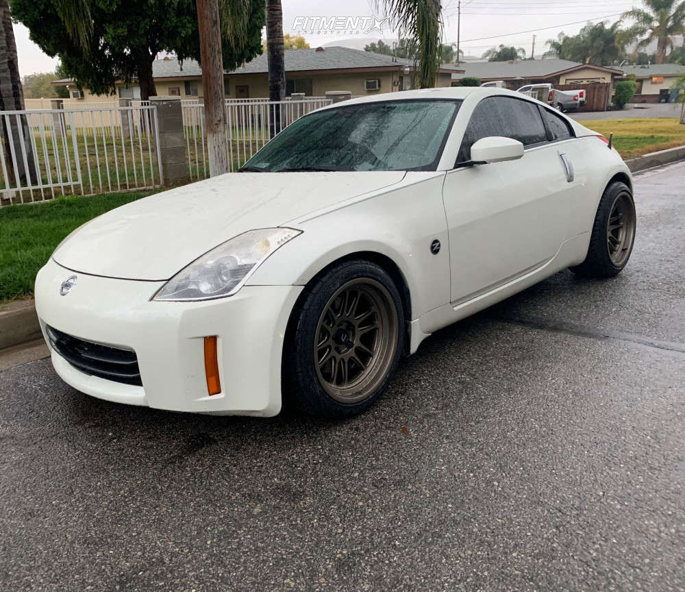 2008 Nissan 350Z Enthusiast with 18x9.5 Cosmis Racing XT-206R and ...