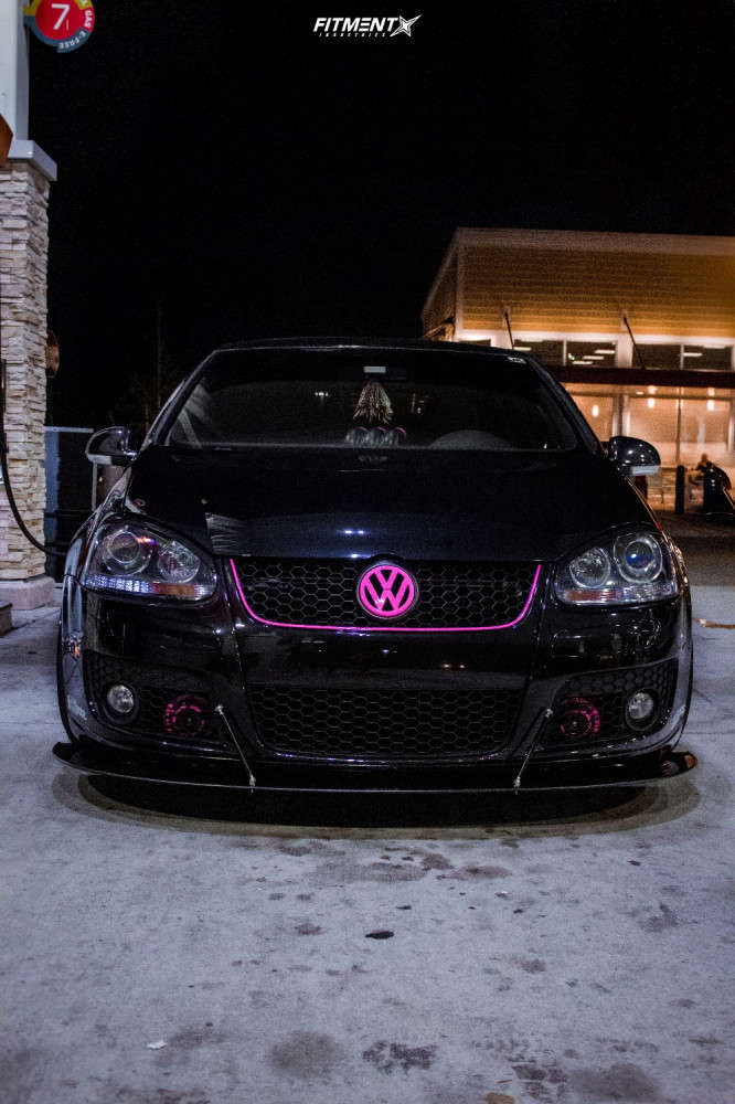 2008 Volkswagen GTI Base with 19x8.5 Rotiform Cvt and Nitto 215x35 on ...