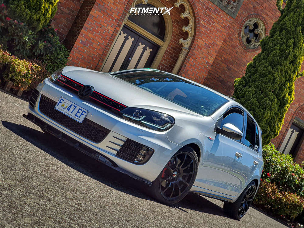 2010 Volkswagen GTI Base with 18x8.5 VMR V701 and Pirelli 225x40 on ...