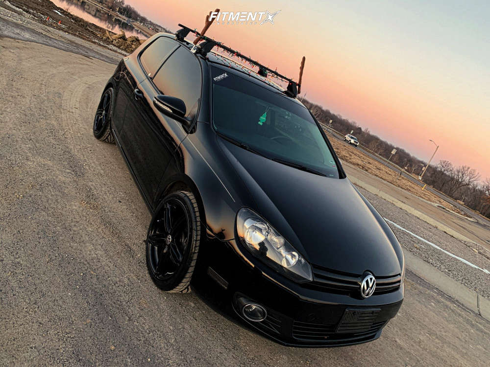 2010 Volkswagen Golf Base with 18x8.5 4Play Au12 and Nitto 225x40 on ...