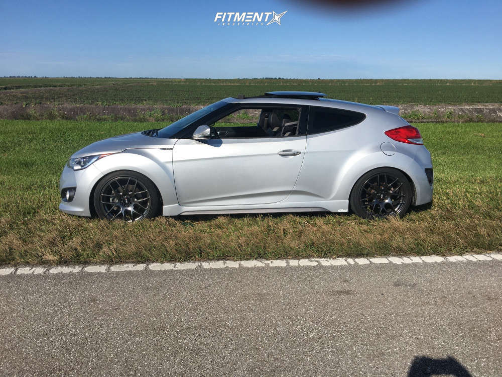 2016 Hyundai Veloster Turbo with 18x7.5 XXR 530 and Kumho 225x40 on ...