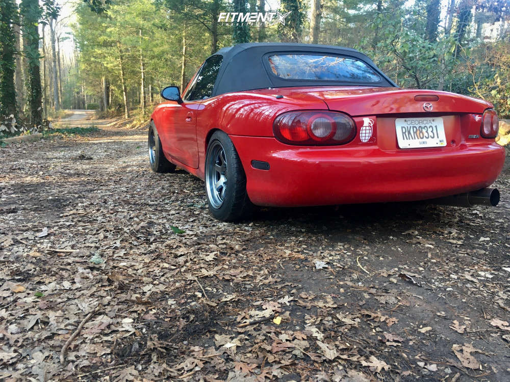 2005 Mazda MX-5 Miata Base with 15x8 JNC Jnc013 and Nitto 205x50 on ...